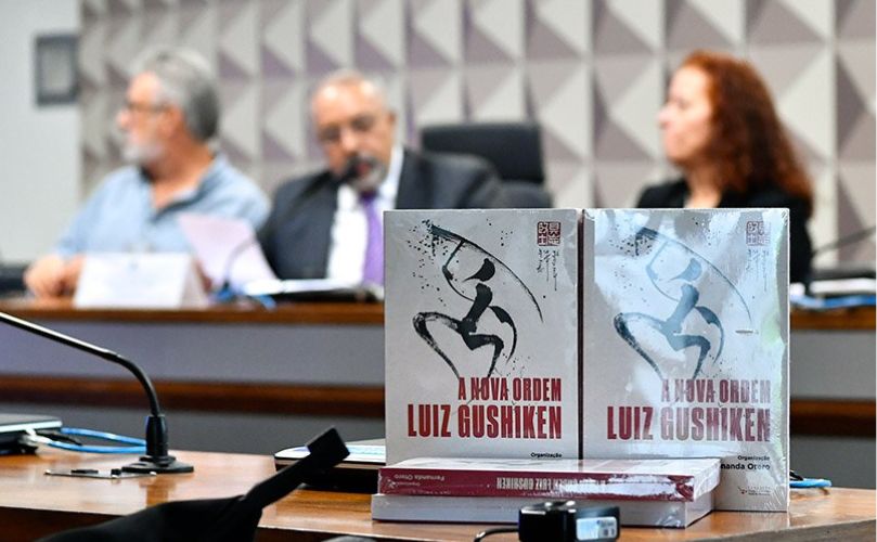 » Livro que homenageia Luiz Gushiken é lançado no Senado